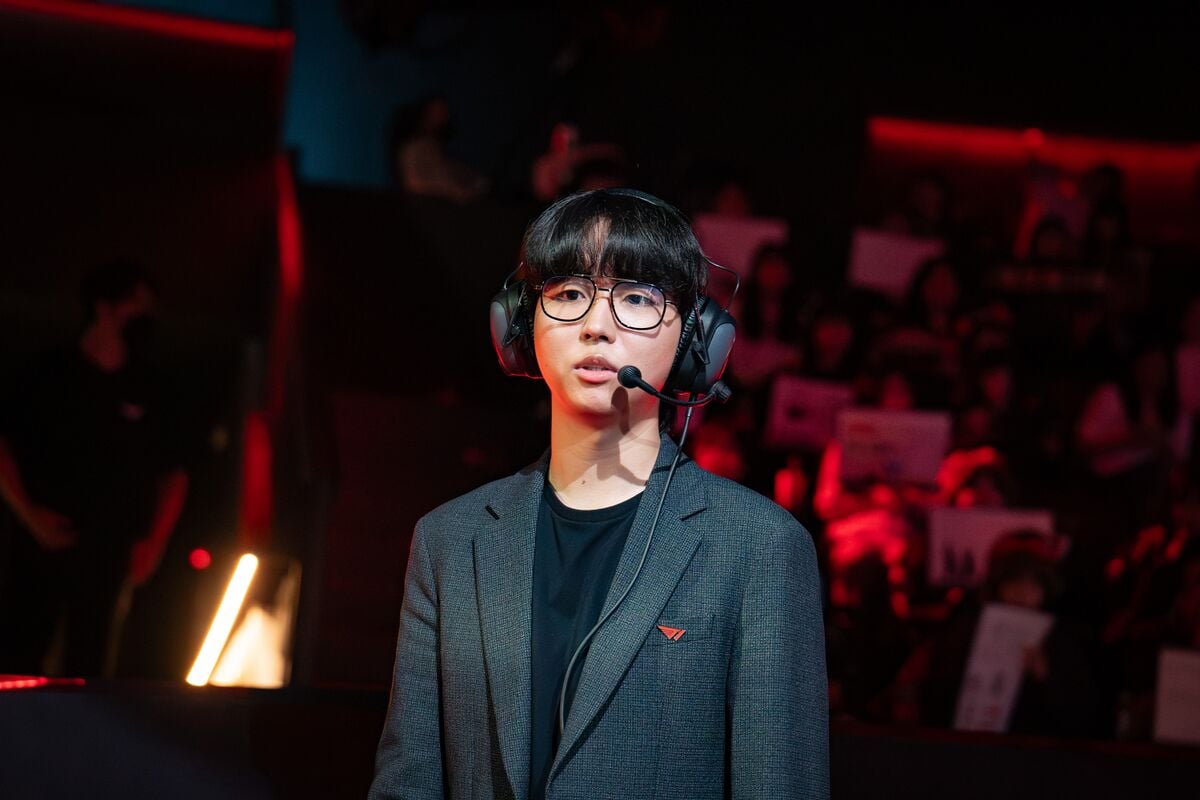 T1 Coach Roach Announces Temporary Departure - Hotspawn